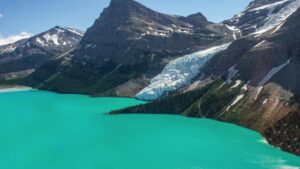 10 Beautiful Lakes in BC You Need to See - BC Uncovered